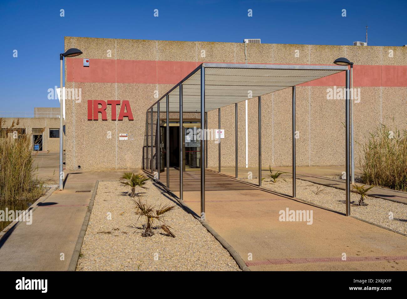 Facilities of the IRTA center of La Ràpita, a research center ...