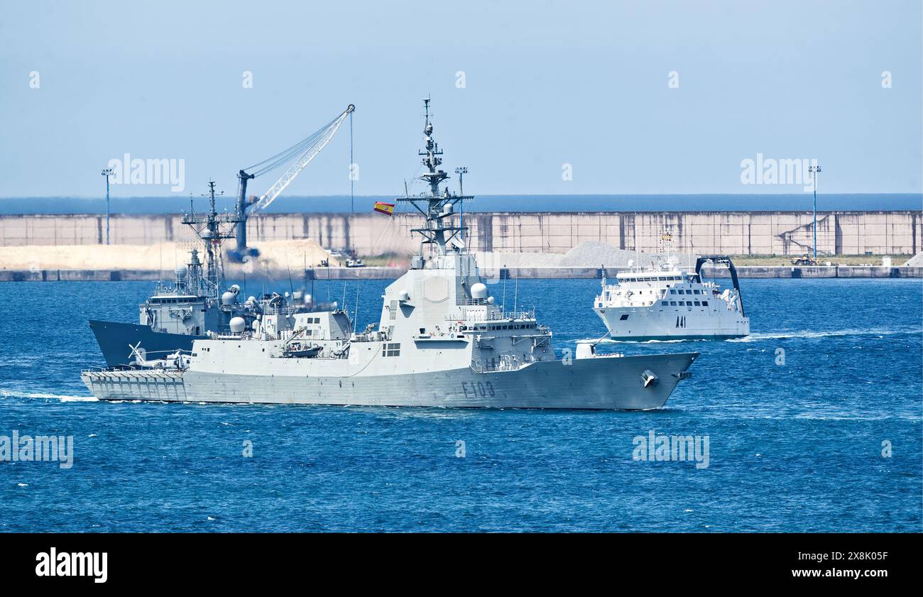 Spanish Armed Forces. Naval Magazine, dynamic exhibition and aerial ...