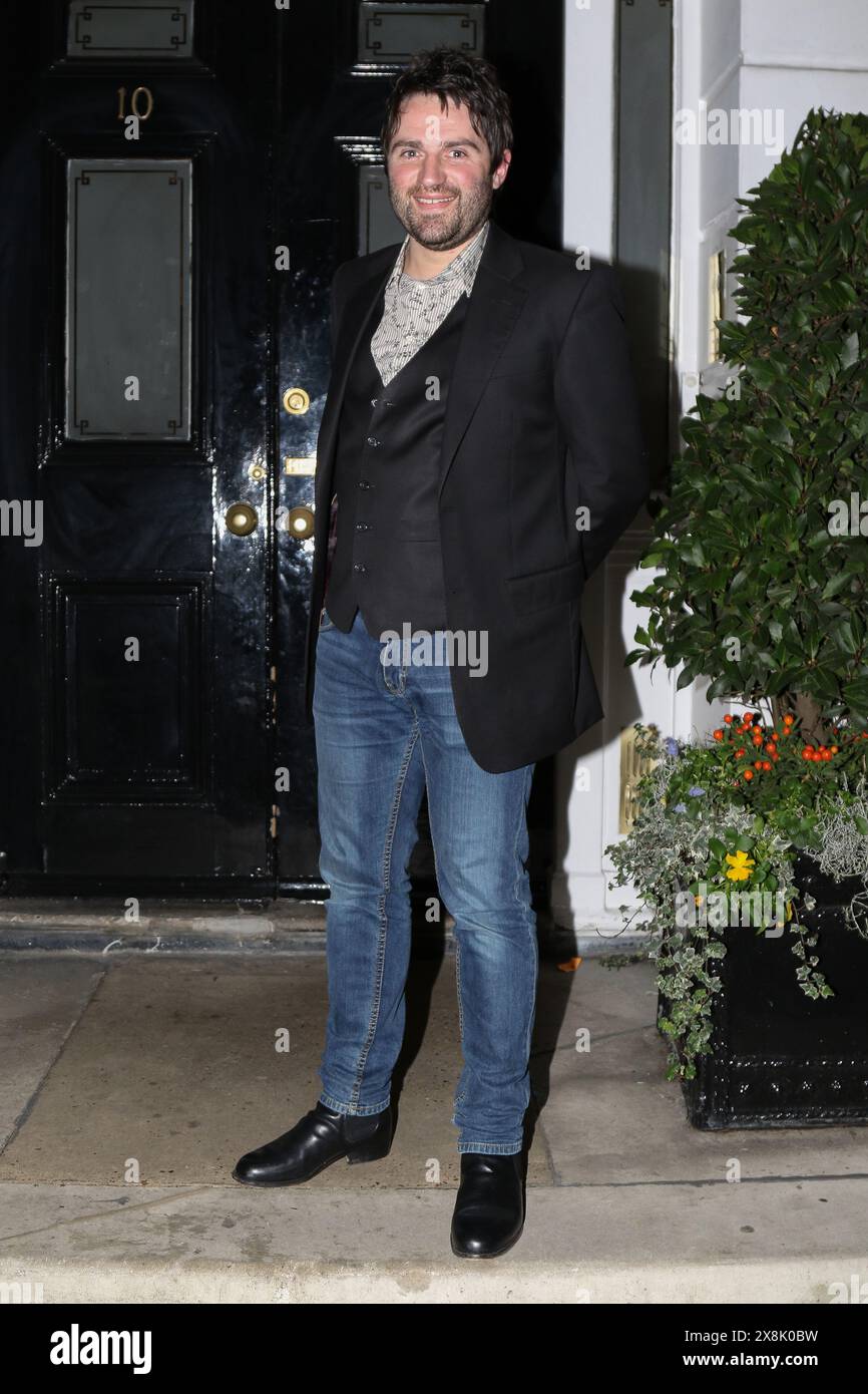 George gilbey gogglebox hi-res stock photography and images - Alamy