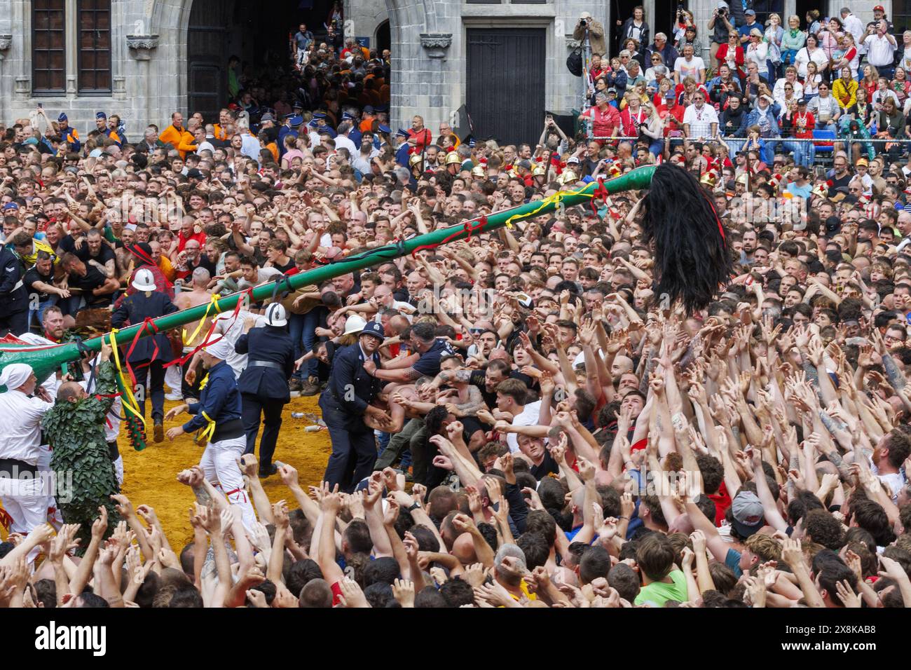 Mons, Belgium. 26th May, 2024. the Ducasse - Doudou folkloric festival ...