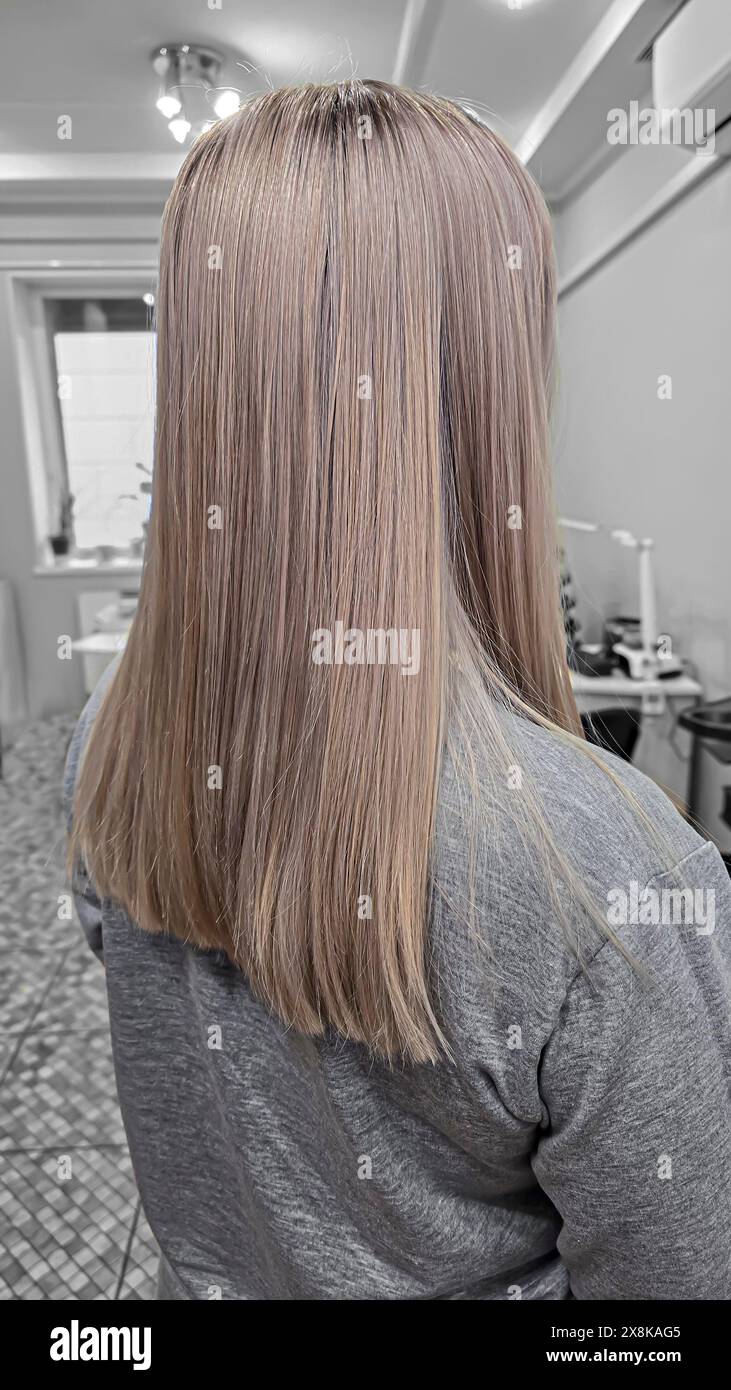 Long hair hair coloring process hi-res stock photography and images - Alamy