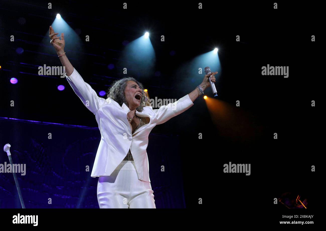 Vera hall singer hi-res stock photography and images - Alamy