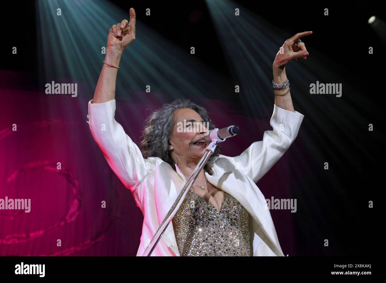 Vera hall singer hi-res stock photography and images - Alamy