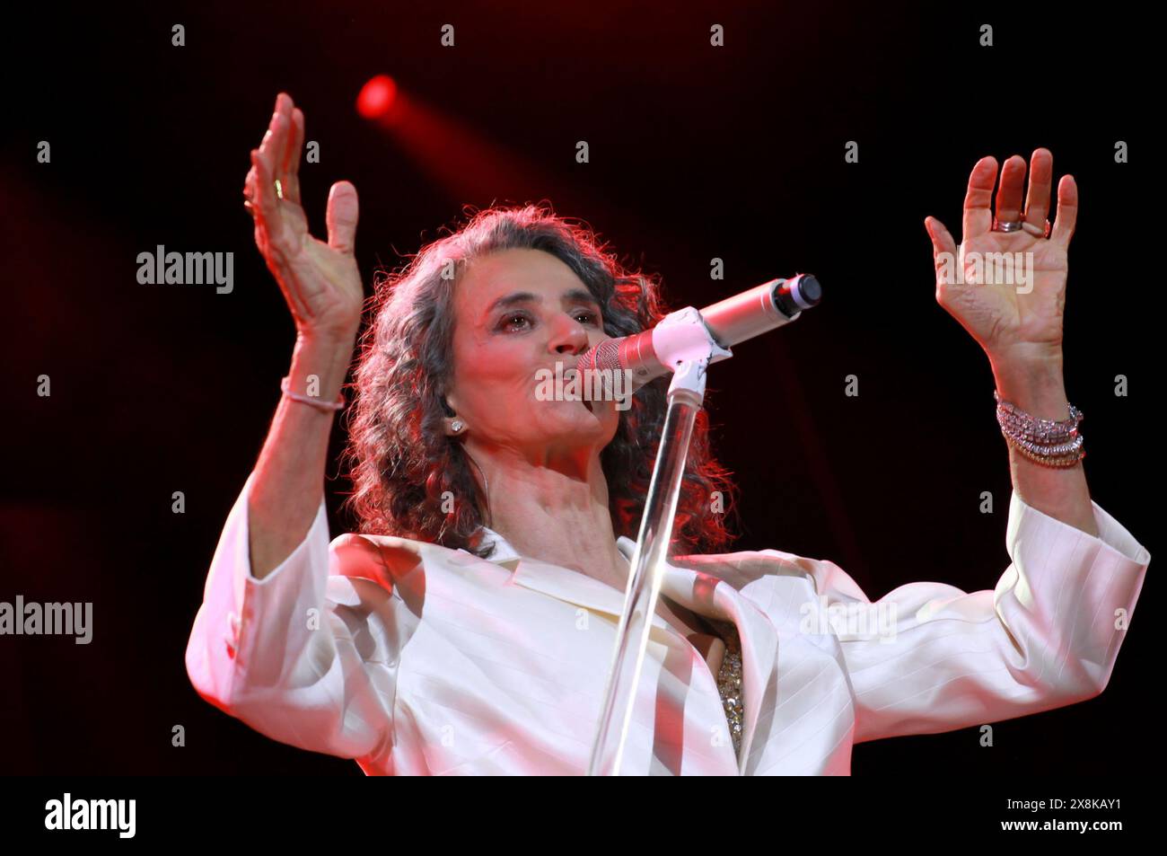 Vera hall singer hi-res stock photography and images - Alamy