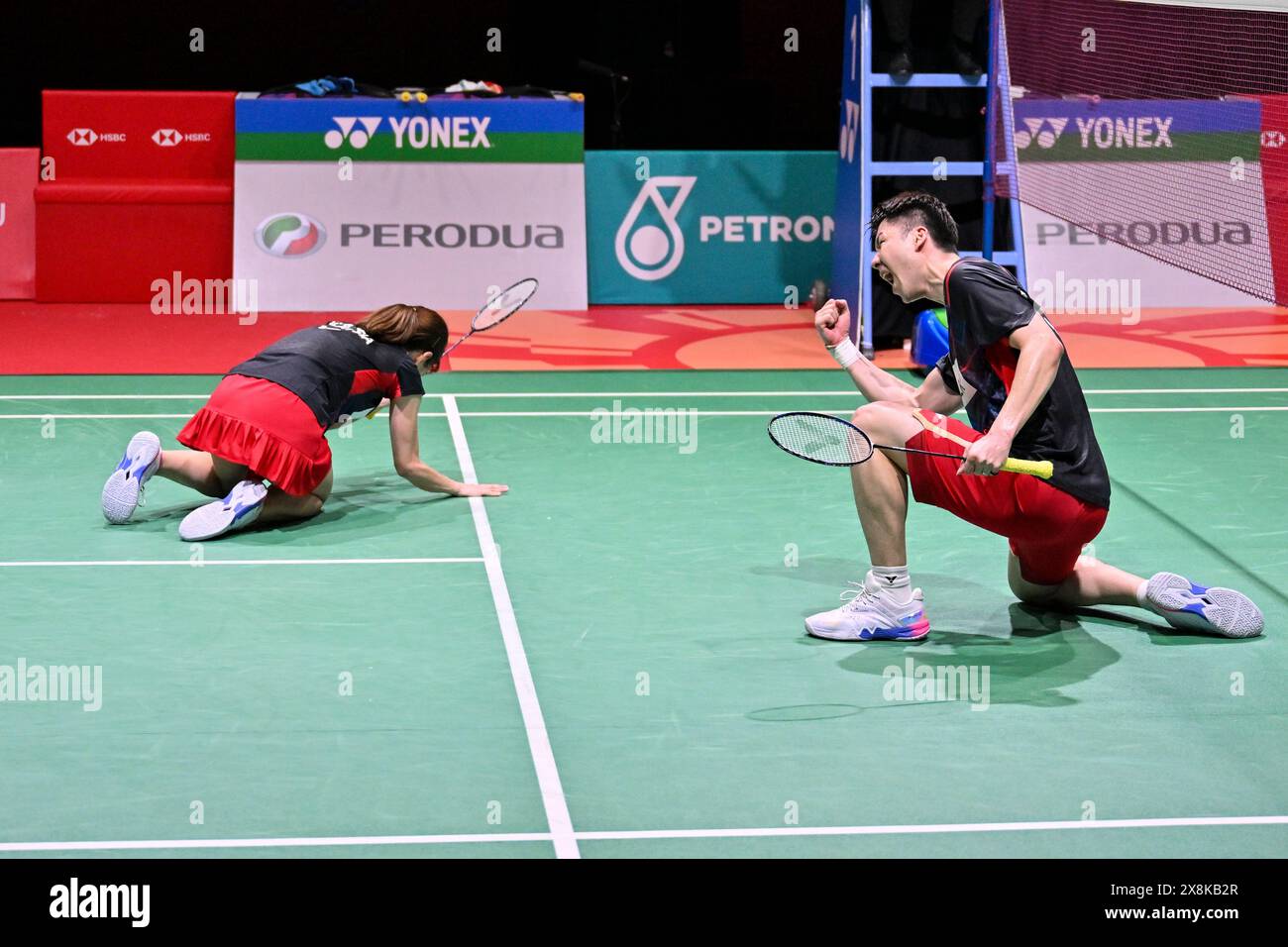 Kuala Lumpur, Malaysia. 26th May, 2024. Goh Soon Huat(R)/Lai Shevon Jemie of Malaysia celebrate ...