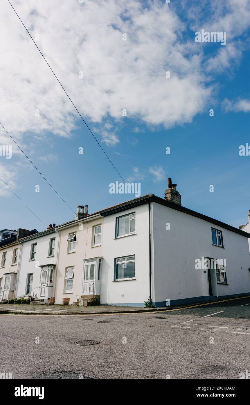 White Building Alongside Road In Falmouth, UK Stock Photo - Alamy