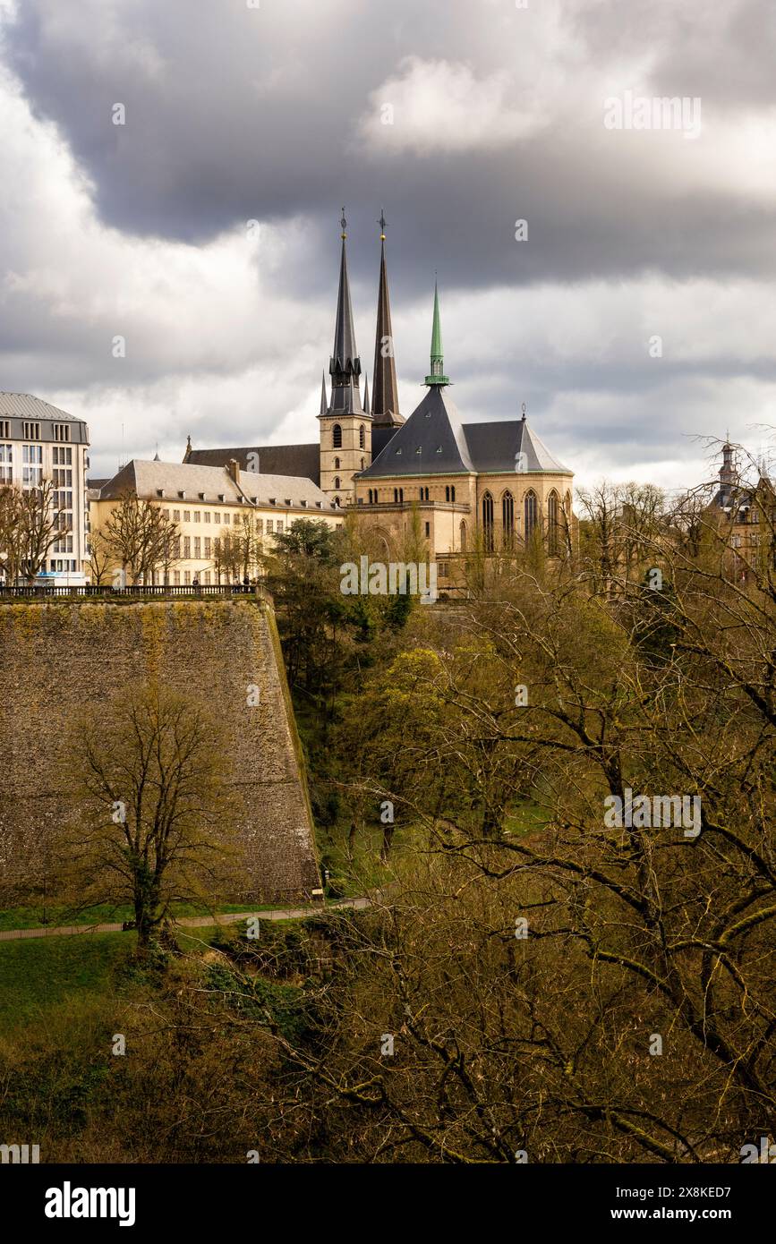 Wide pyramid base hi-res stock photography and images - Alamy