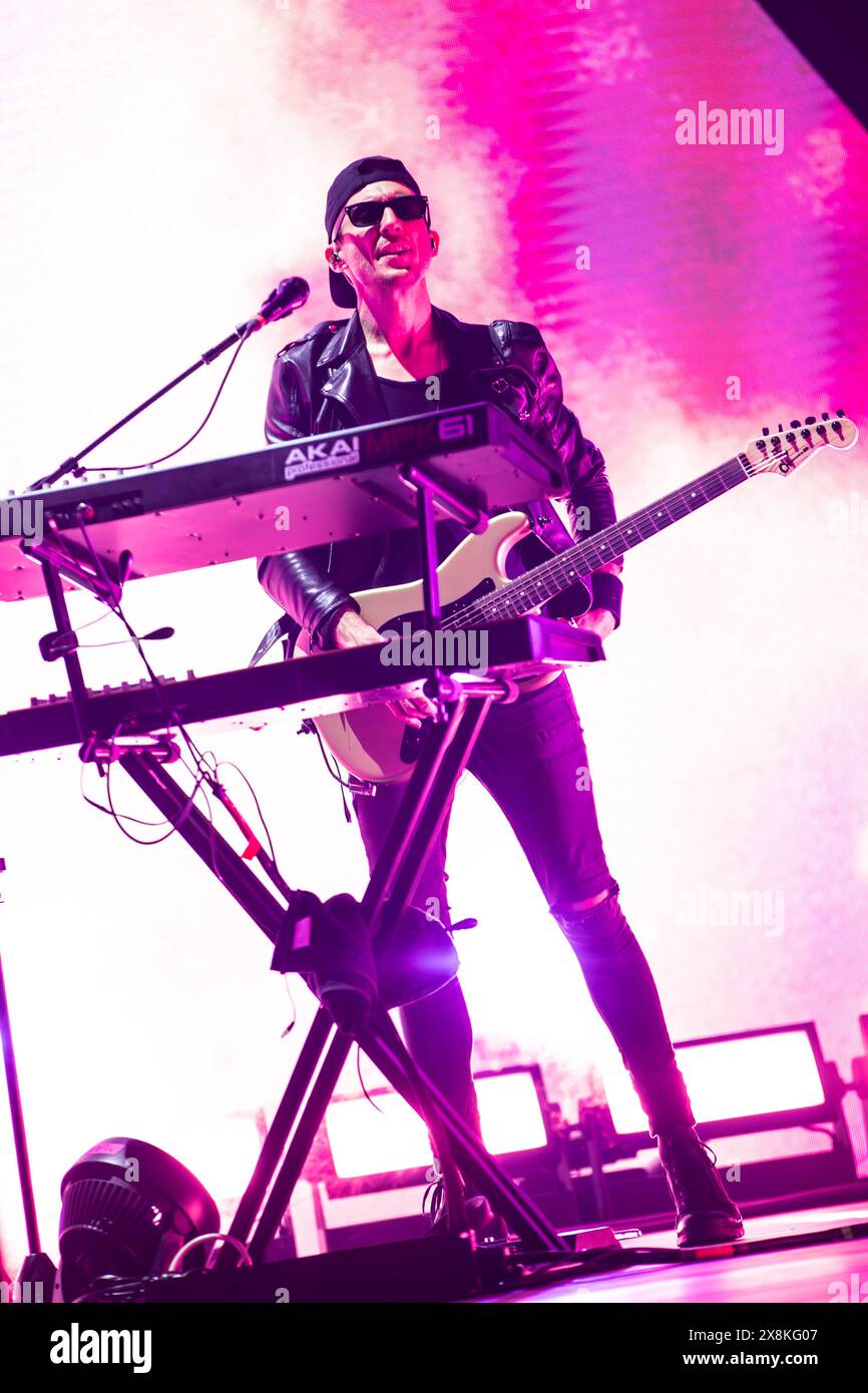 Seasons world tour hi-res stock photography and images - Alamy