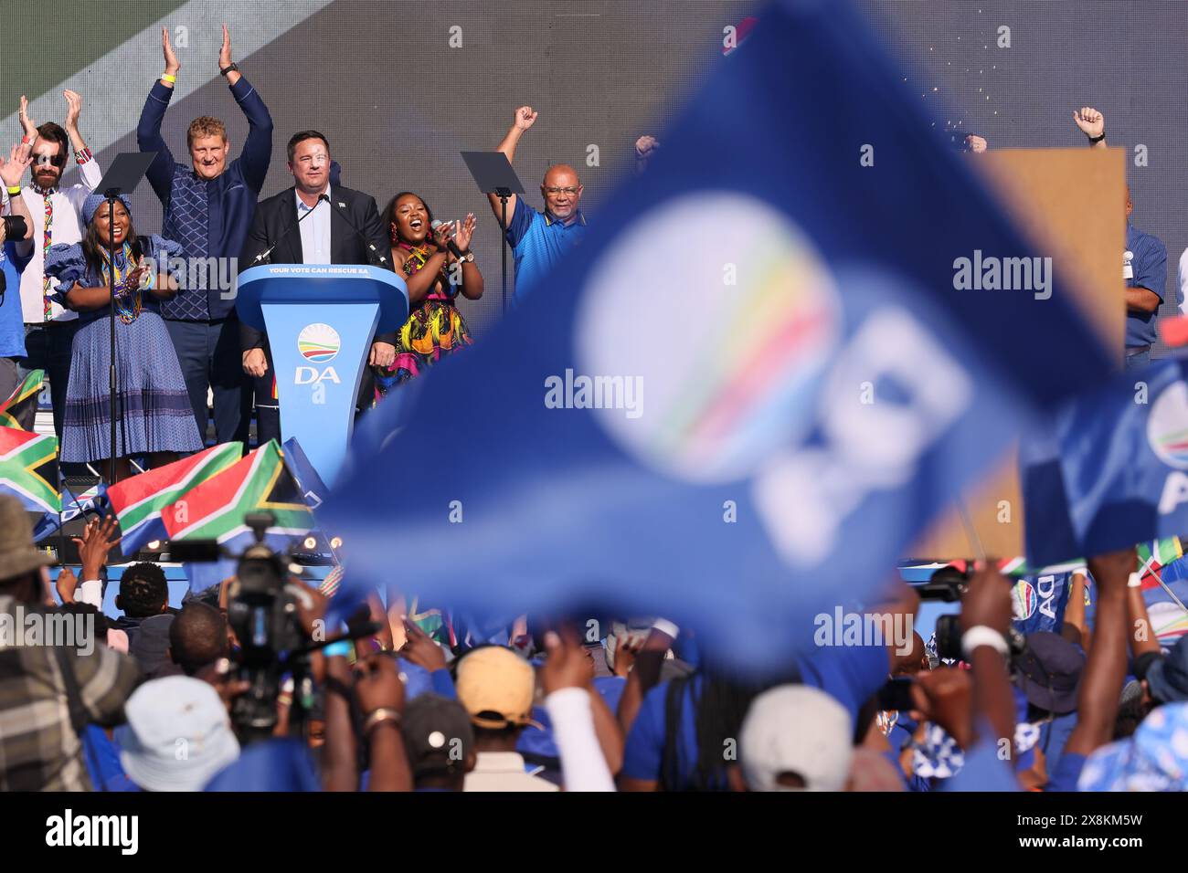 1994 election rally south africa hi-res stock photography and images ...