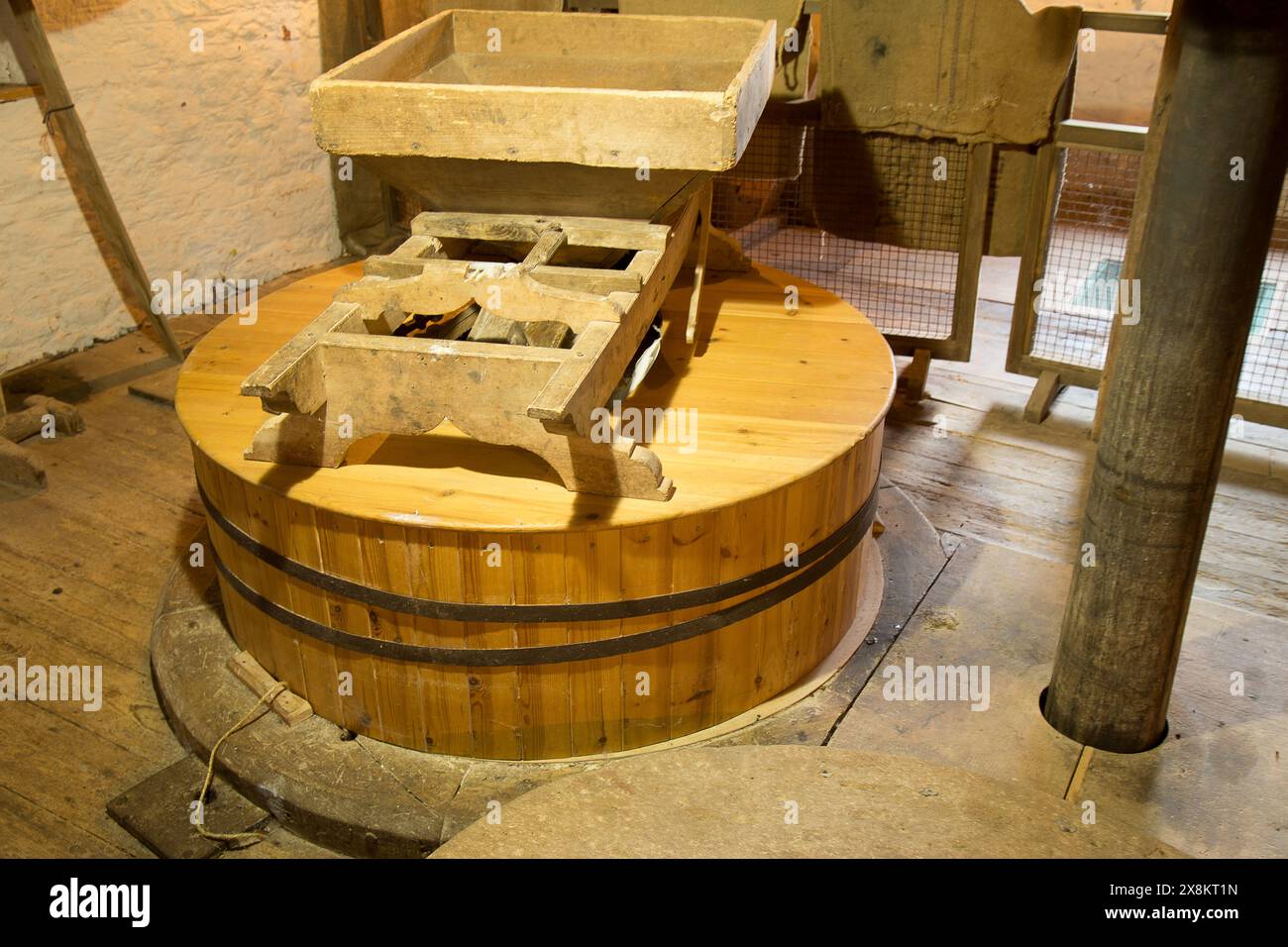 Mill cog hi-res stock photography and images - Alamy