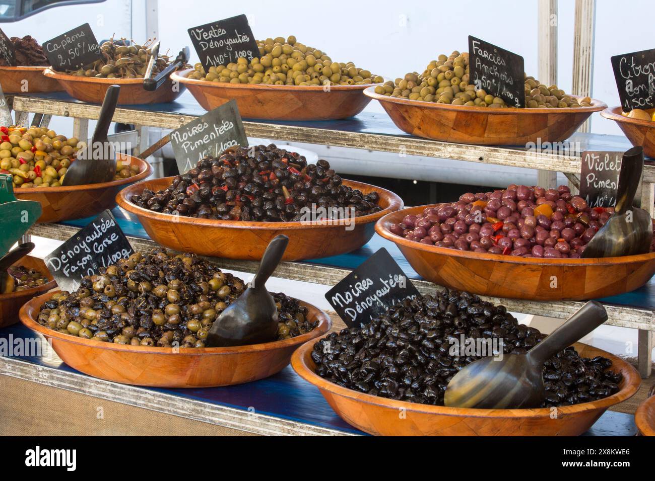 Fresh food city market local farm products on stall hi-res stock ...