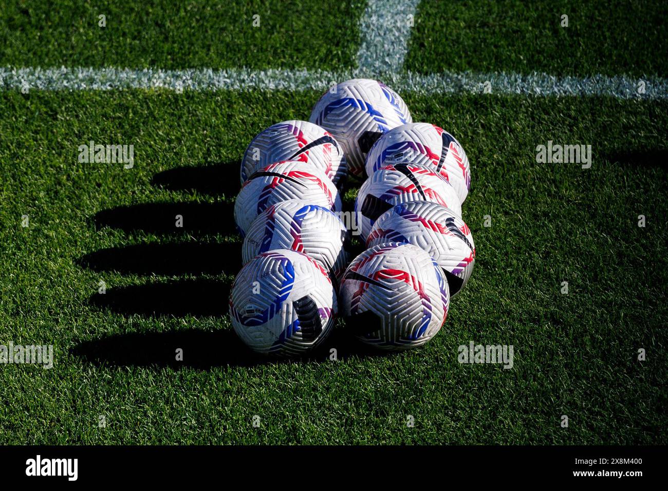 Nwsl soccer balls hi-res stock photography and images - Alamy