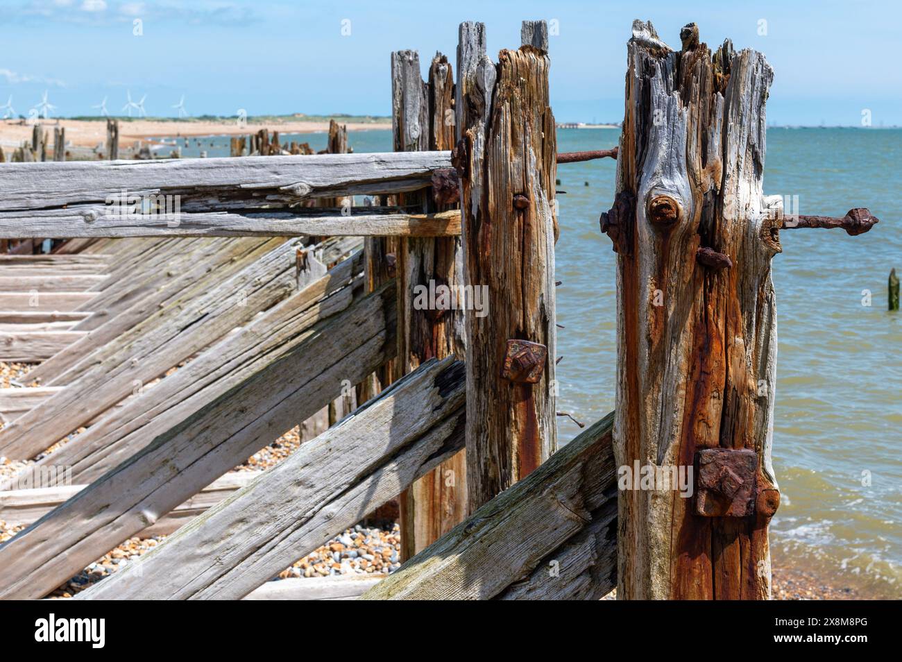 Worn groyne post head hi-res stock photography and images - Alamy