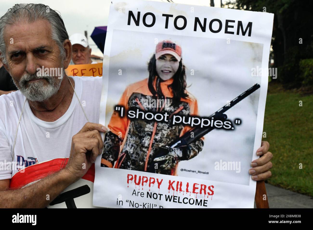 Kristi noem dog hi-res stock photography and images - Alamy