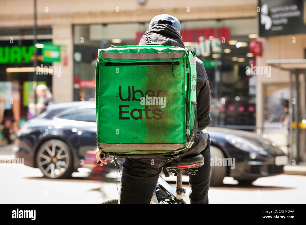 Deliveroo and uber eats hi-res stock photography and images - Alamy