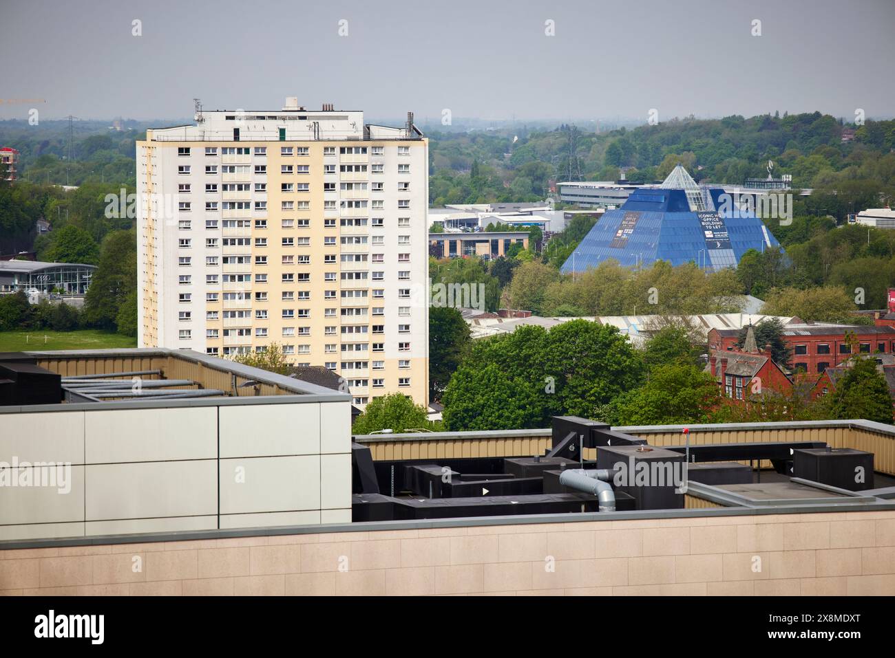 Stockport pyramid hi-res stock photography and images - Alamy