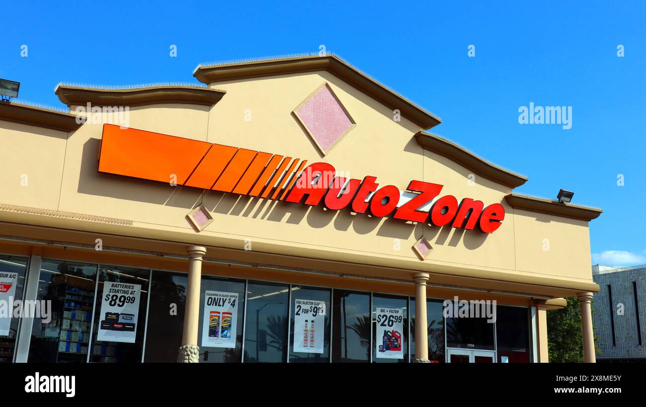 Autozone auto parts hi-res stock photography and images - Alamy