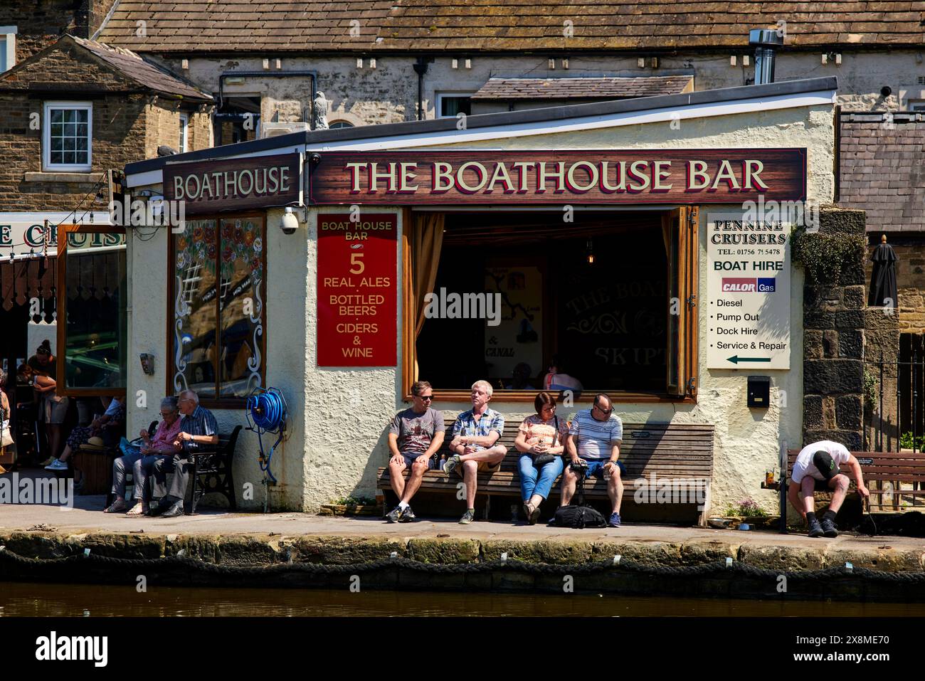Skipton, North Yorkshire town centre Canal Basin marina area Stock ...