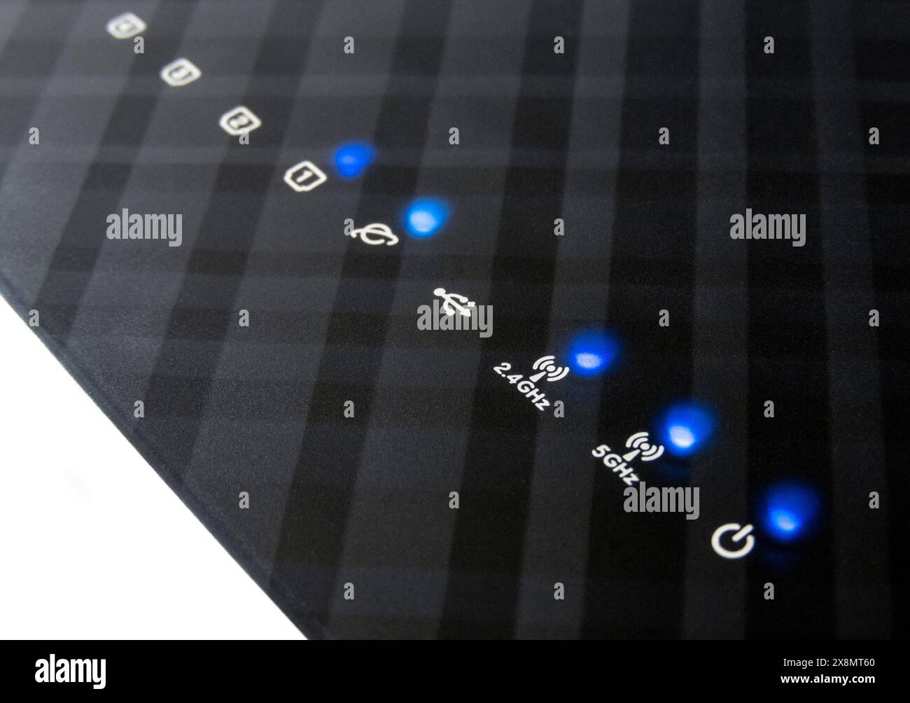 Modern white modem router flashing hi-res stock photography and images ...