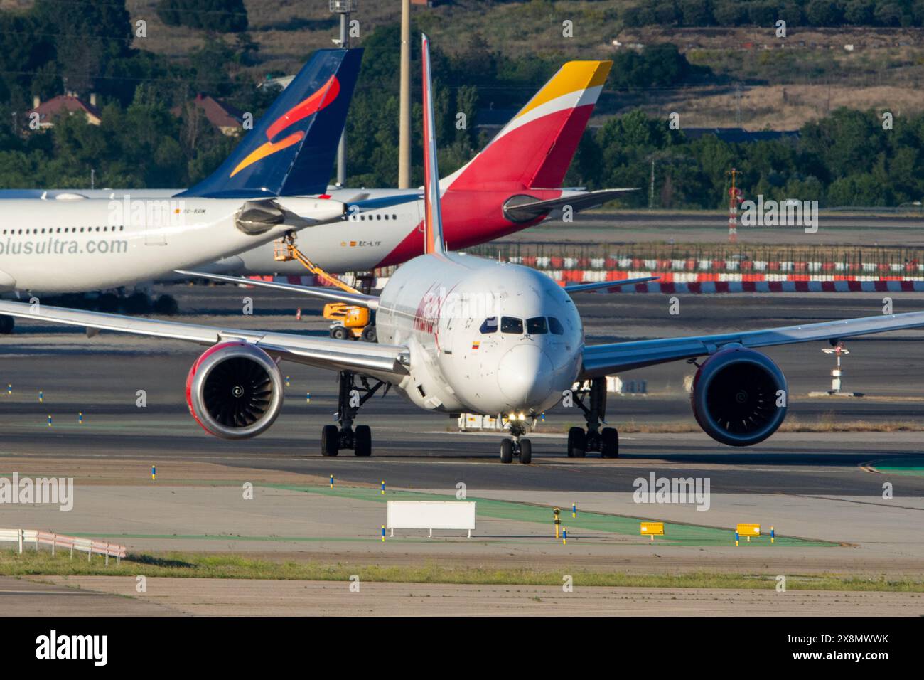 Boeing 787 airliner of the Avianca airline Stock Photo - Alamy