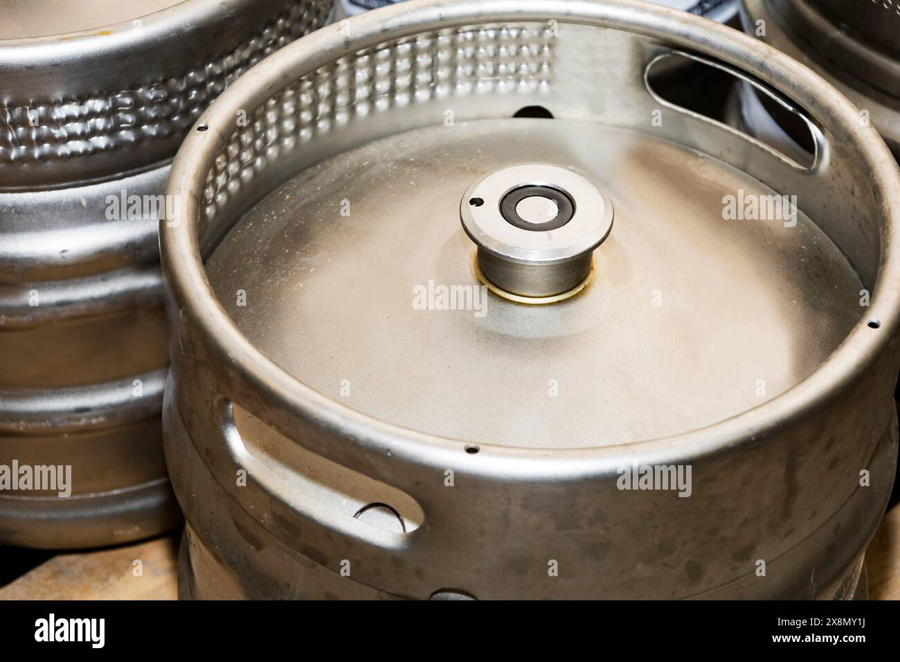 Round steel drums hi-res stock photography and images - Alamy