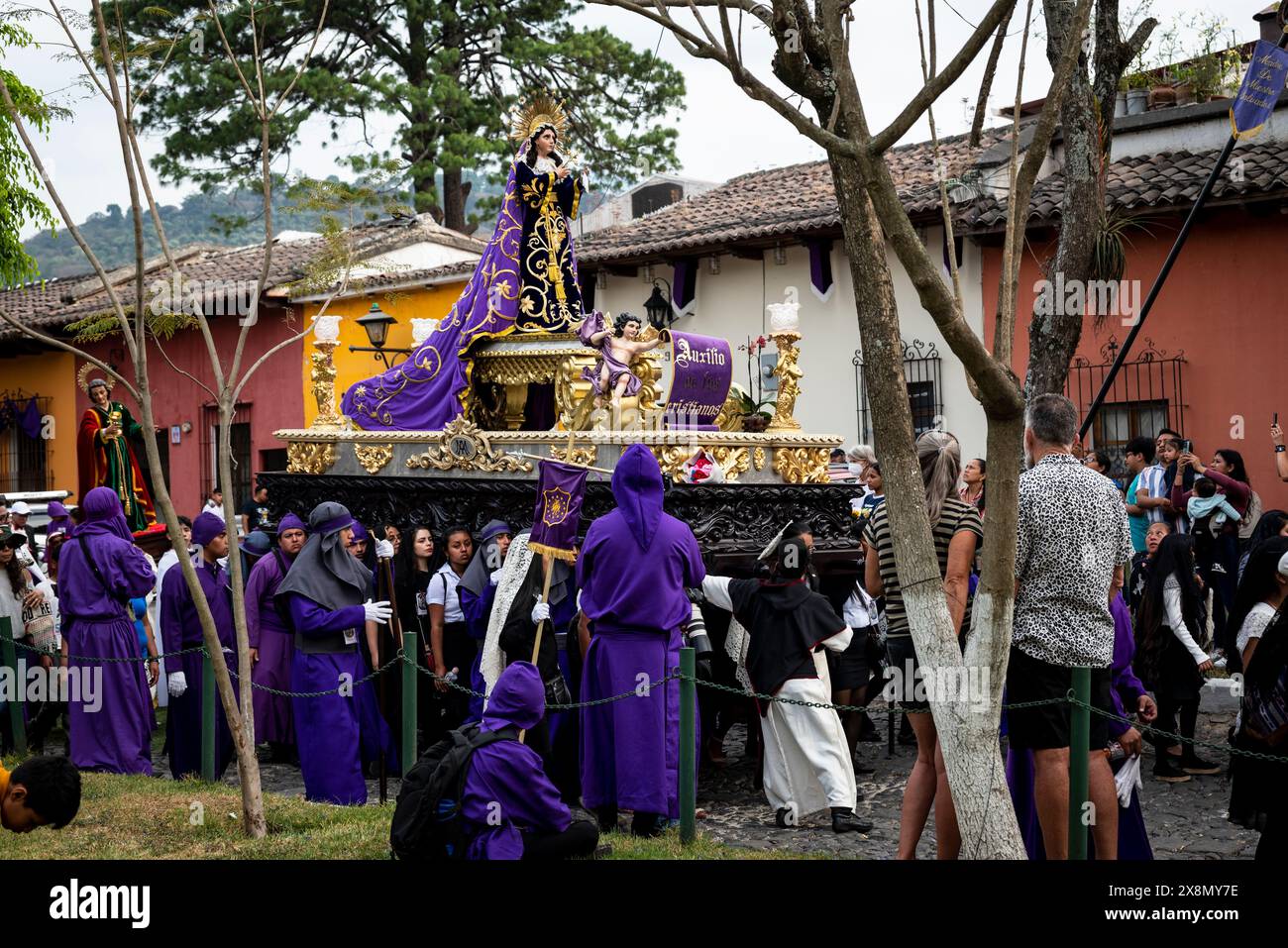 Traditional Easter procession, Antigua, Guatemala Stock Photo - Alamy