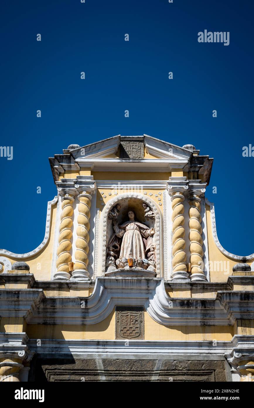 Baroque church with Solomonic columns, in Antigua, Guatemala Stock ...