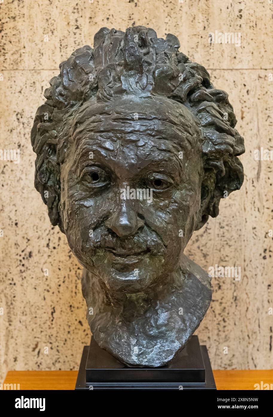 Jacob epstein einstein hi-res stock photography and images - Alamy