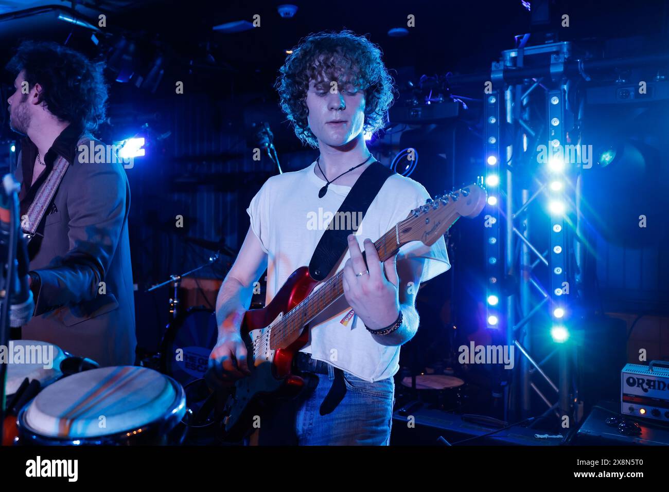 Midnight rodeo performing hi-res stock photography and images - Alamy