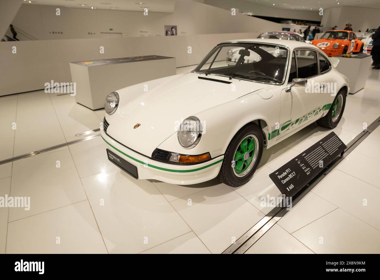 vintage white Porsche 911 Carrera RS 22.7, classic car display Porsche ...