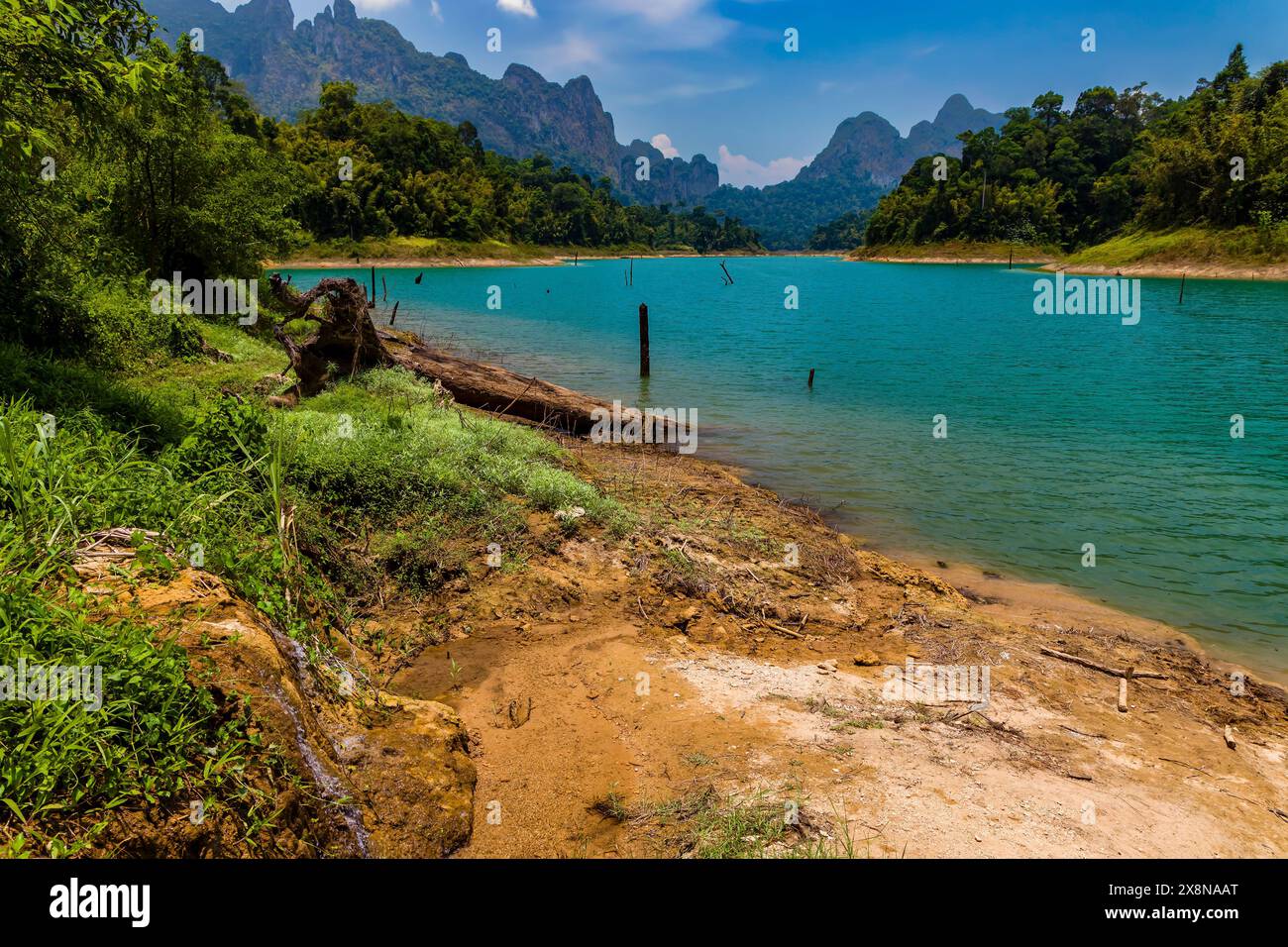 Lake in thailand large cliffs hi-res stock photography and images - Alamy