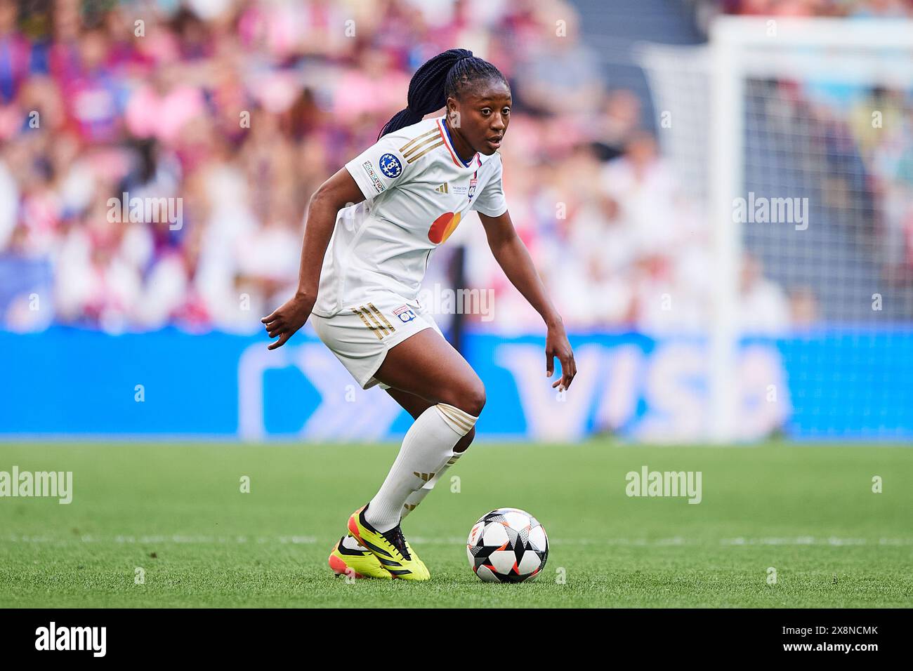 Kadidiatou Diani of Olympique Lyonnais with the ball during the UEFA ...