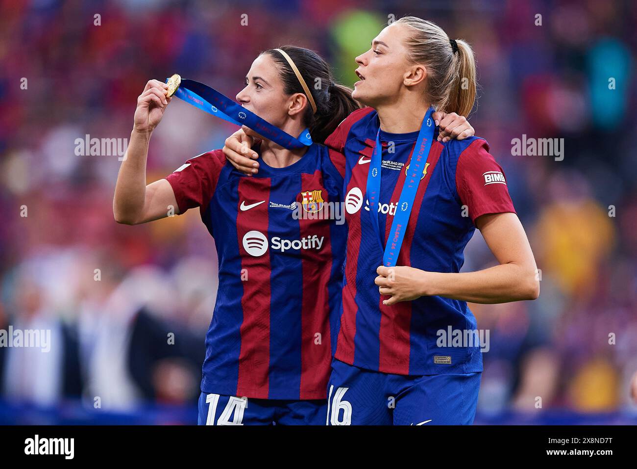 Fridolina Rolfo and Aitana Bonmati of FC Barcelona celebrate the UEFA ...