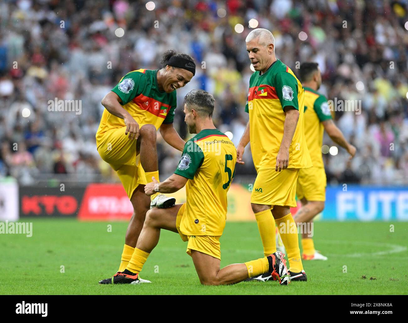 Rio De Janeiro, Brazil. 26th May, 2024. Ronaldinho of União celebrates ...