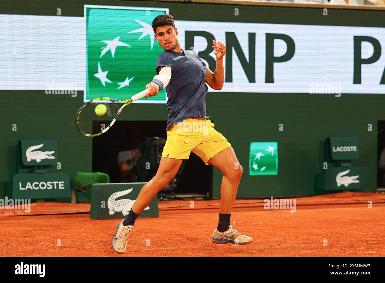 Paryz France. 26th May 2024. 2024.05.26 Paryz Tenis French Open Roland Garros 2024 J.J. Wolf Carlos Alcaraz N Z Carlos Alcaraz Foto Pawel Andrachiewicz PressFocus 2024.05.26 Paris Tennis French Open R...