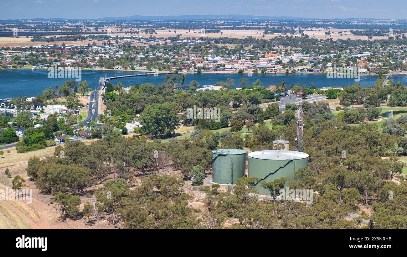 Yarrawonga bridge hi-res stock photography and images - Alamy