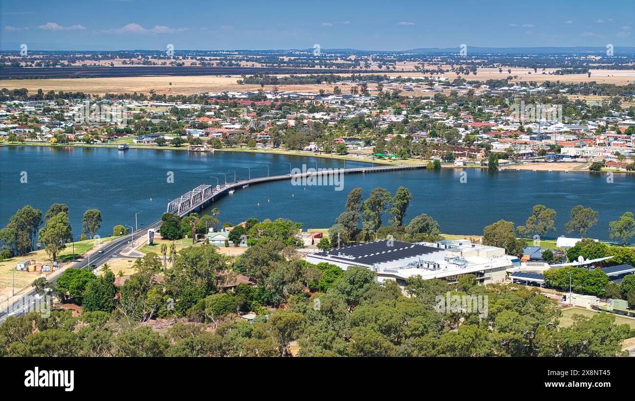 Yarrawonga bridge hi-res stock photography and images - Alamy