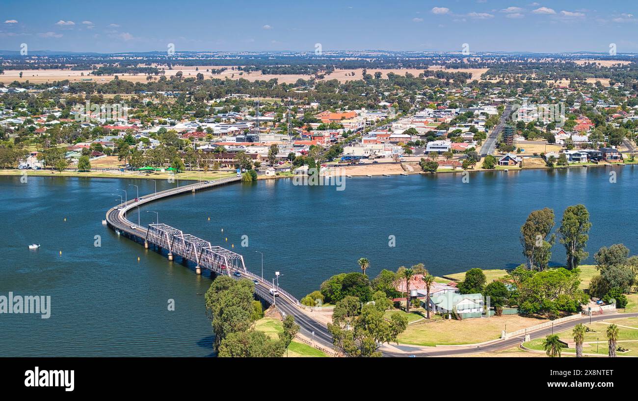 Yarrawonga bridge hi-res stock photography and images - Alamy