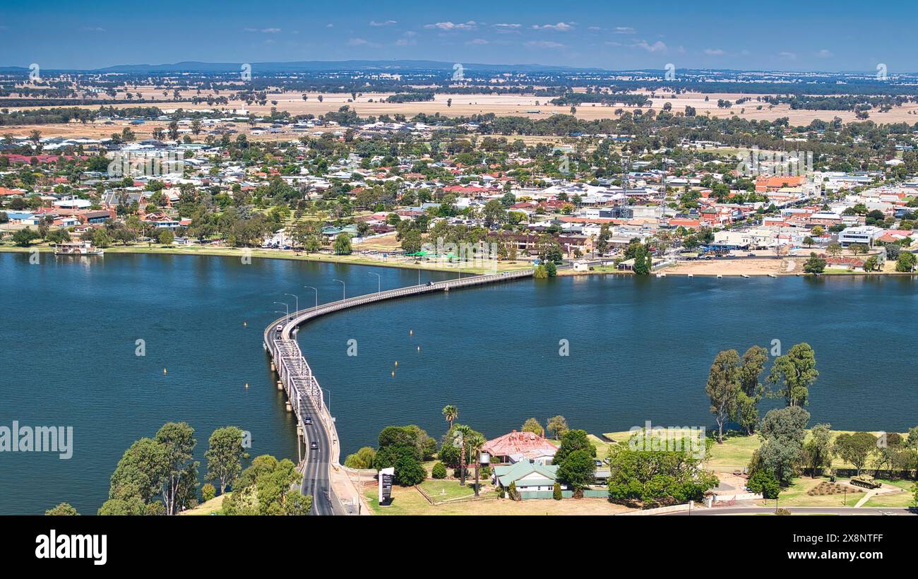 The road bridge snaking across Lake Mulwala towards the Victorian town ...
