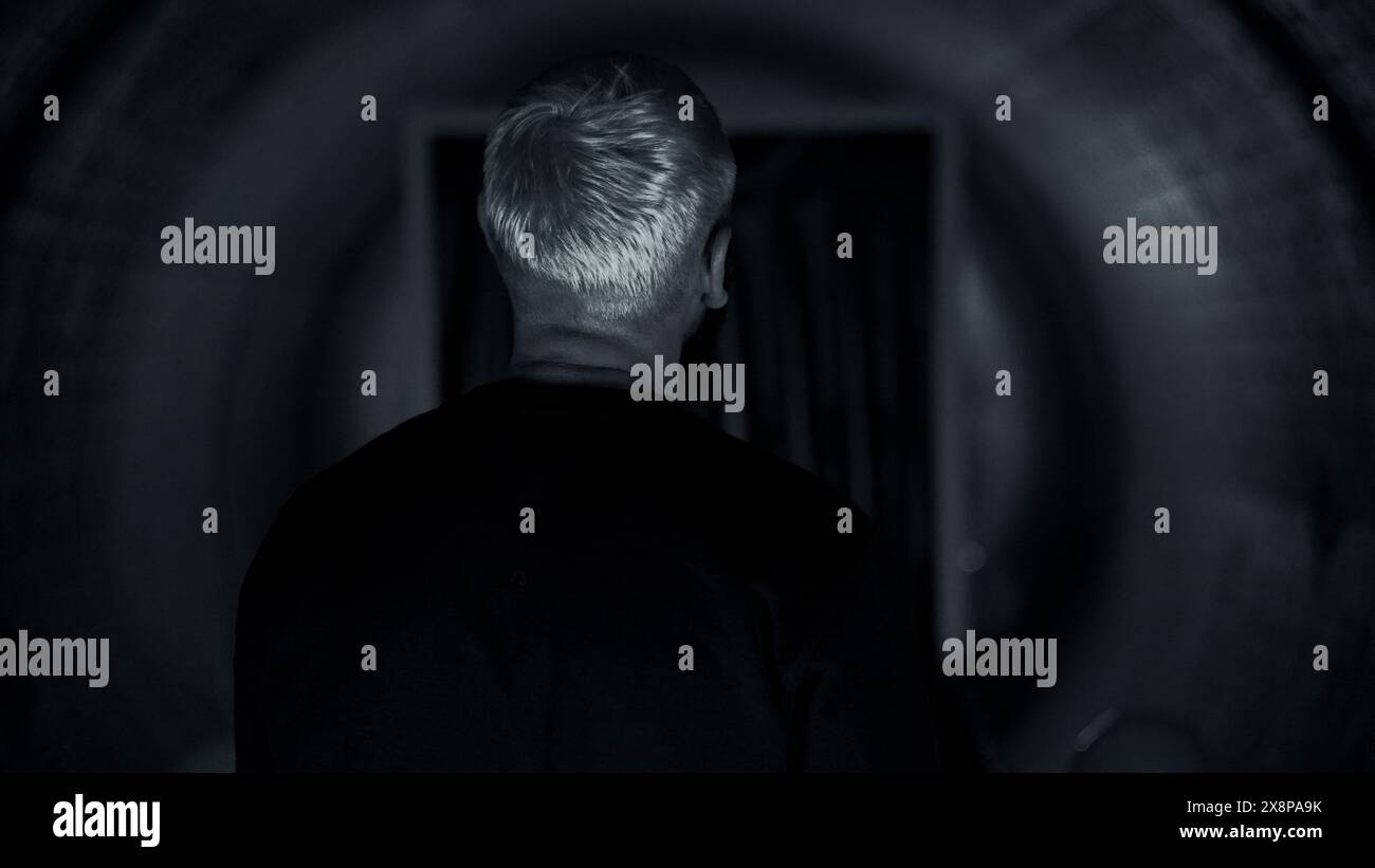 Man in silhouette dancing spinning hi-res stock photography and images ...