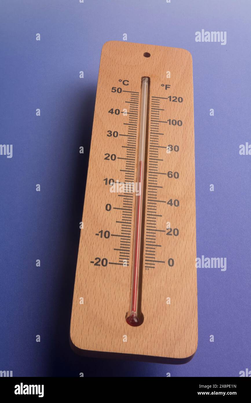 Weather chart temperature hi-res stock photography and images - Alamy