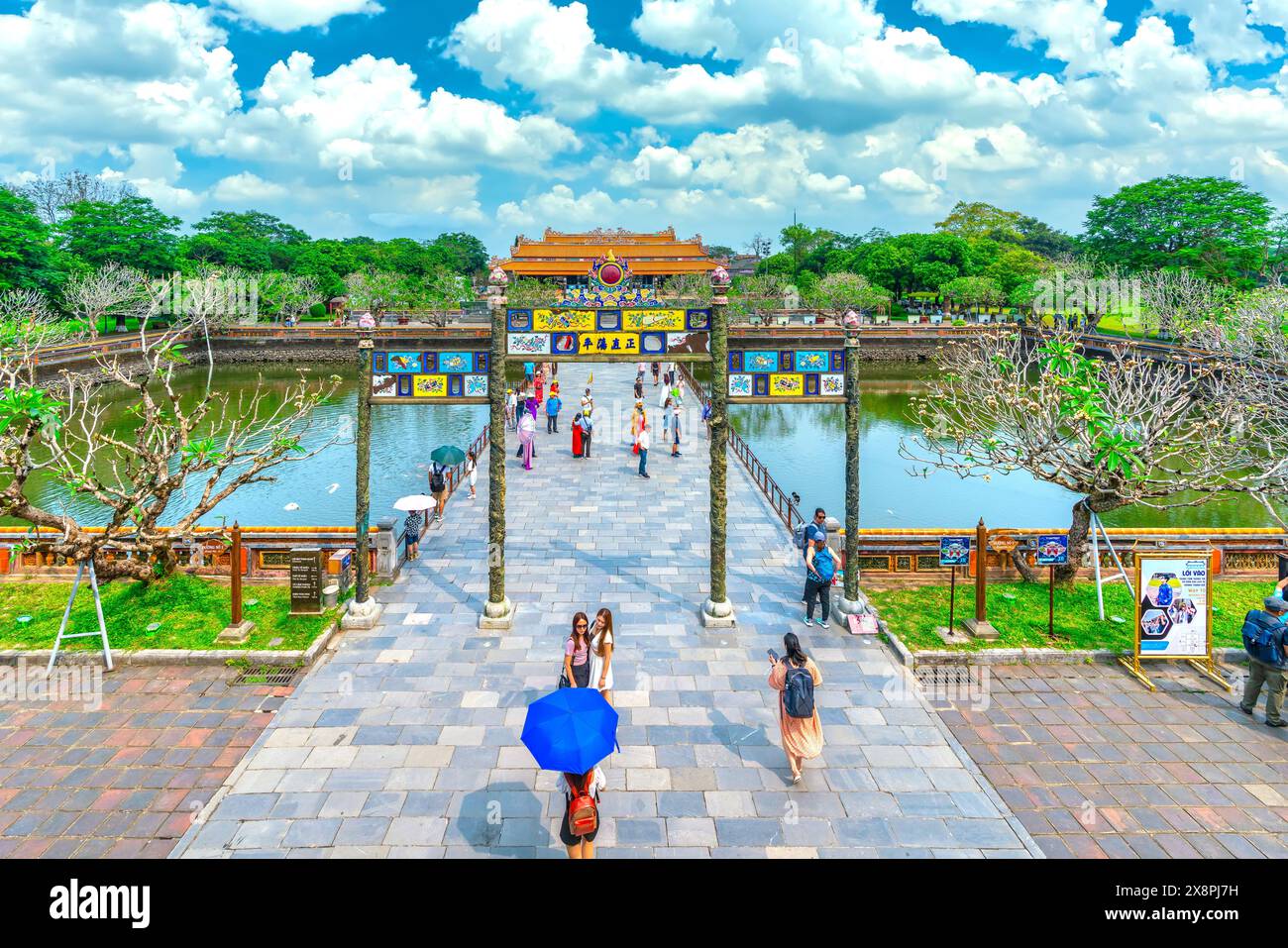 Tourists sightseeing in the imperial Forbidden Citadel. The place that ...