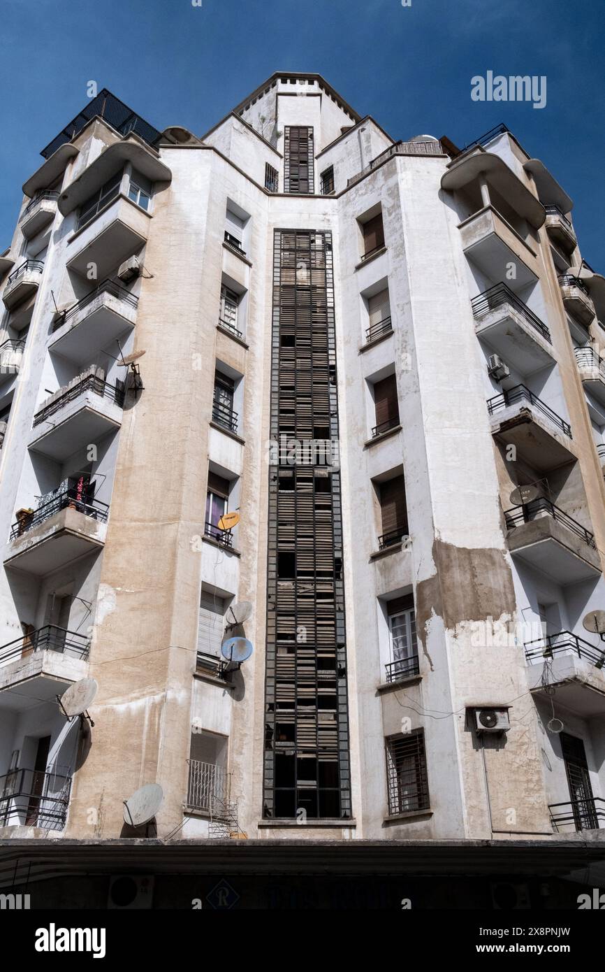 View of a high-rise Art Deco building in the dense Art Deco district of ...