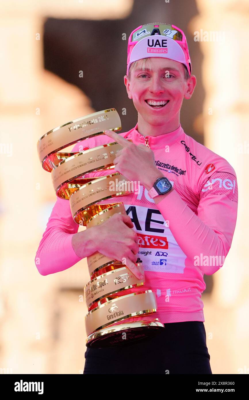 Pogacar Tadej (Team Uae Emirates) pink jersey on the podium with the ...