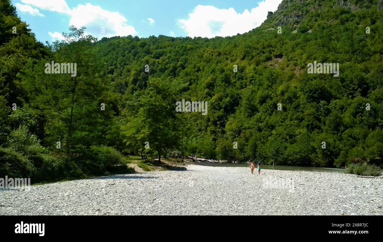 valley river path Stock Photo - Alamy