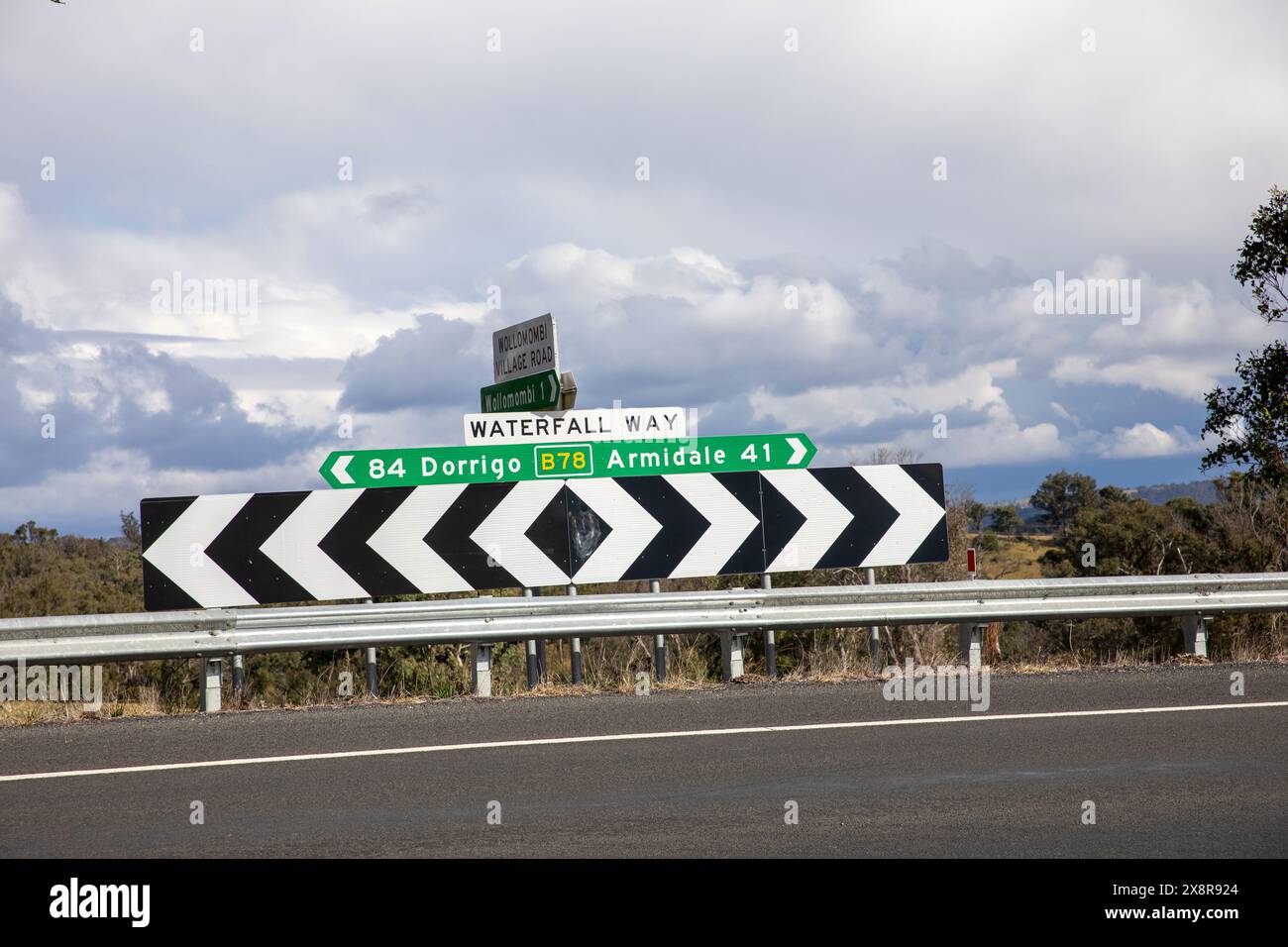 Waterfall Way, scenic tourist drive between Coffs Harbour and Armidale ...