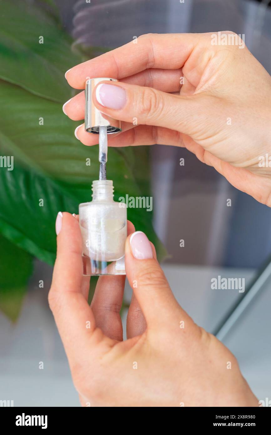 Woman's fingers nail polish hi-res stock photography and images - Alamy