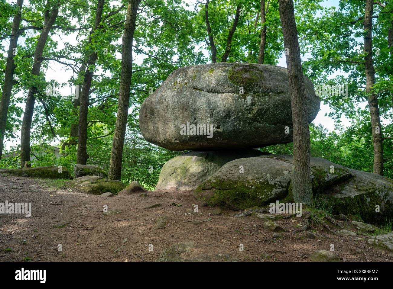 Rocking stone hi-res stock photography and images - Alamy
