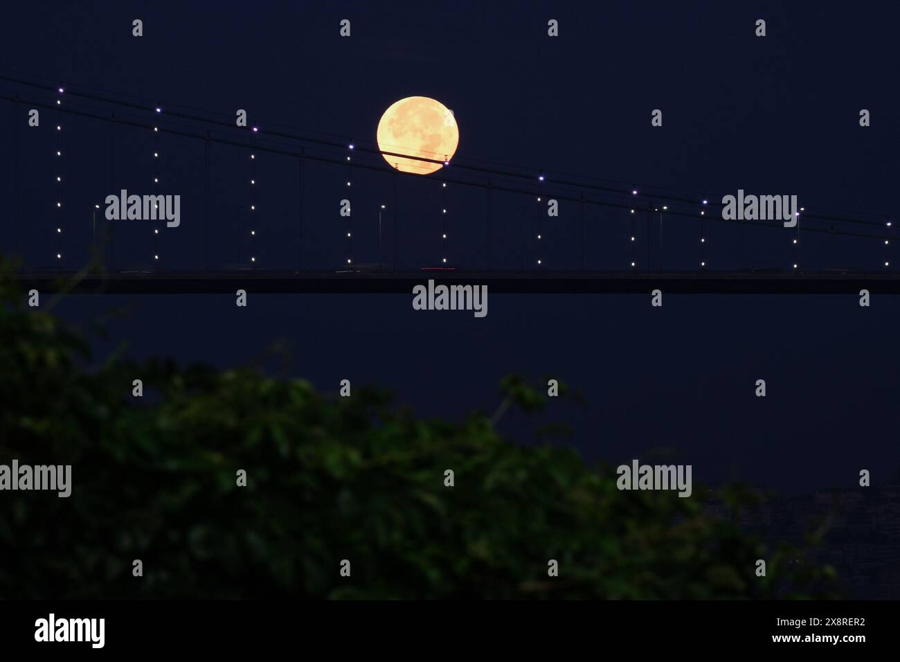 Lunar phases hi-res stock photography and images - Alamy