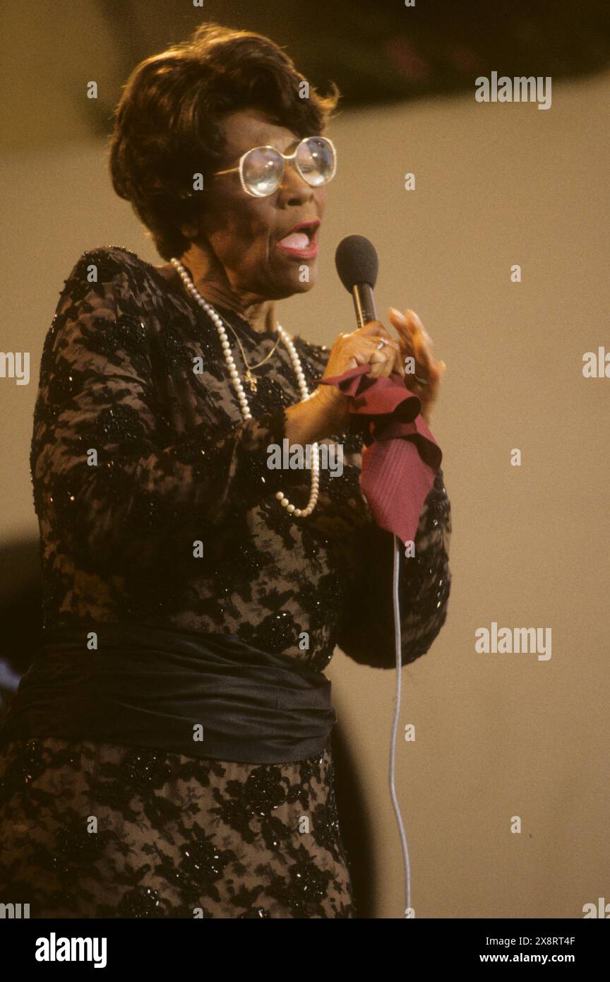 ELLA FITZGERALD jazz singer USA 1990 Stock Photo - Alamy